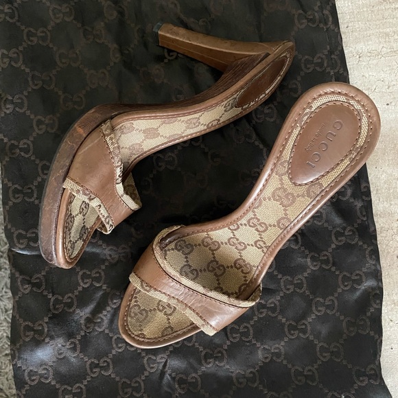 Gucci | Shoes | Vintage Gucci Heals Classic Designcirca Early 200s ...
